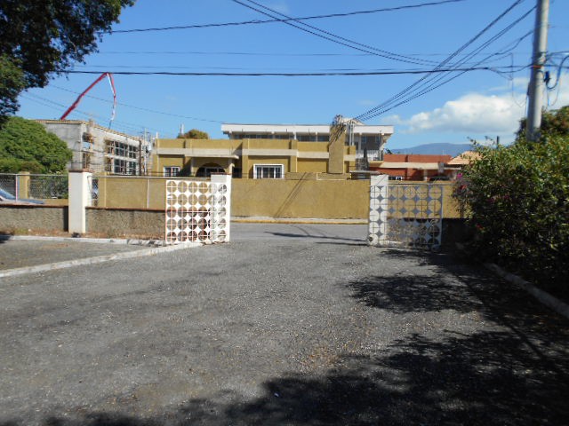Commercial building For Sale in Kingston 10, Kingston / St. Andrew ...