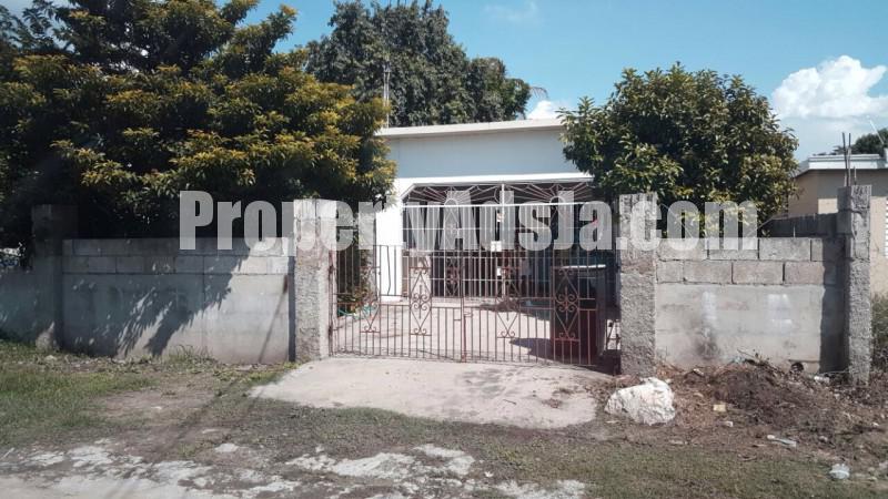 House For Sale in Braeton Greater Portmore, St. Catherine Jamaica ...