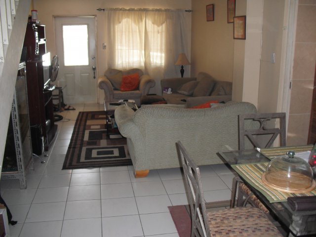 Townhouse For Sale in Bridge Vew Portmore, St. Catherine Jamaica ...