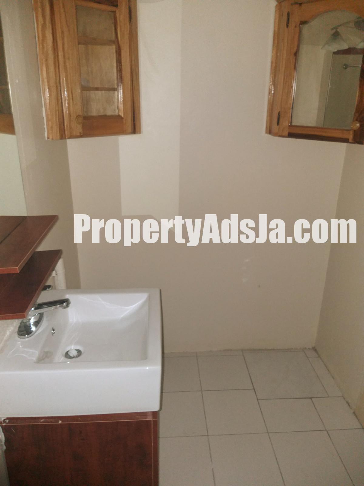 Apartment For Rent in Constant Spring Road, Kingston / St. Andrew ...