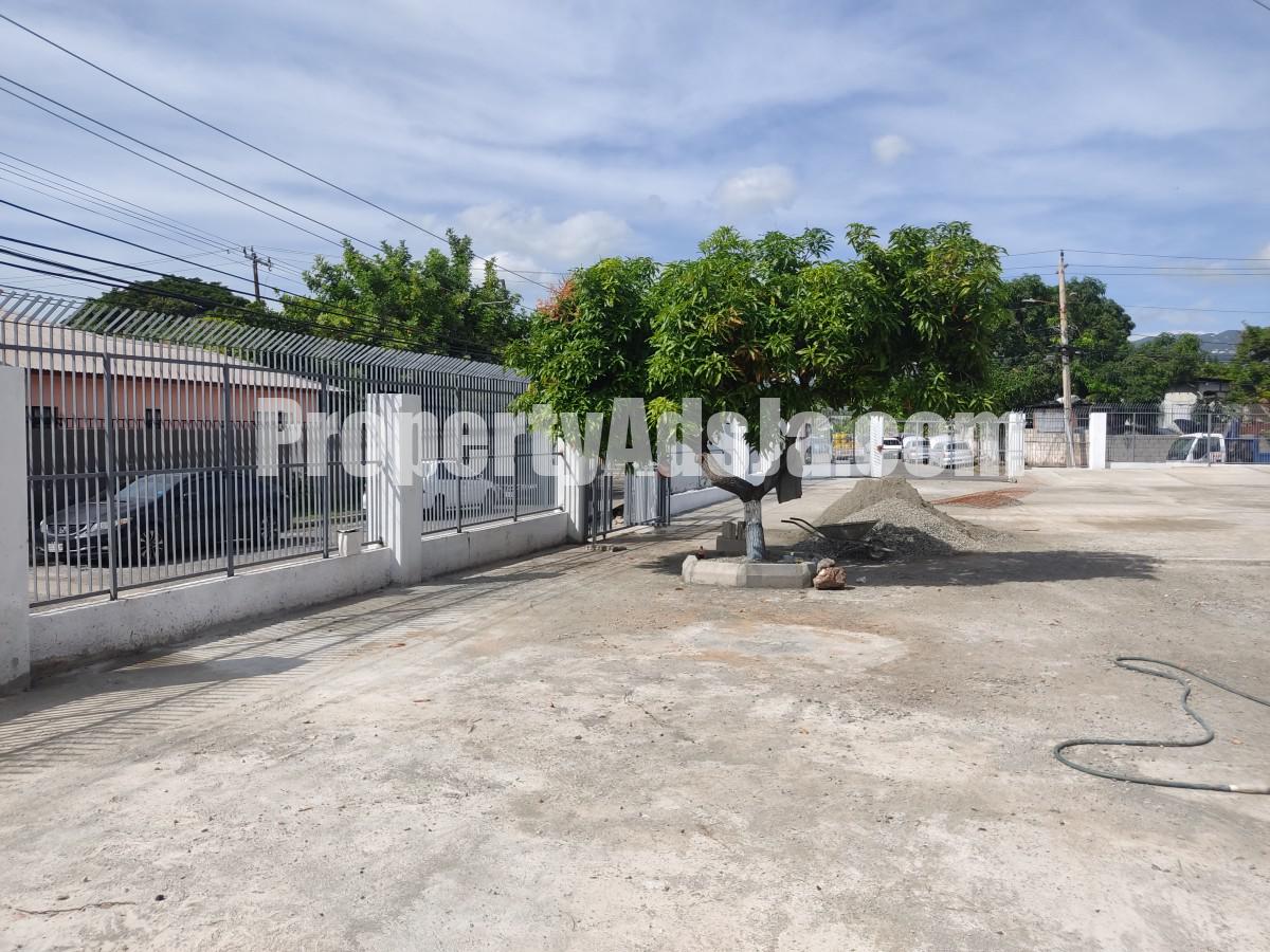 Commercial building For Rent in Kingston 10, Kingston / St. Andrew ...