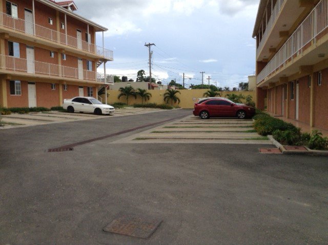 Apartment For Rent in Hope Road, Kingston / St. Andrew Jamaica ...