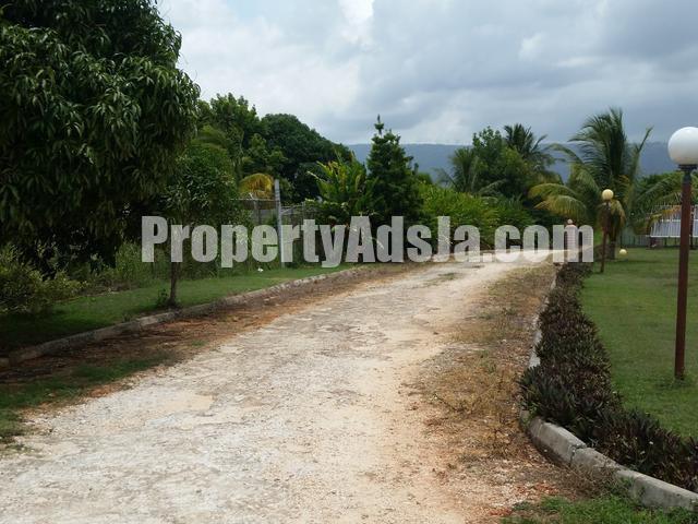 Commercial building For Sale in JUNCTION, St. Elizabeth Jamaica ...