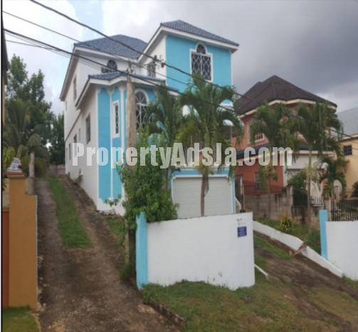 House For Sale in Ewarton, St. Catherine Jamaica | PropertyAdsJa.com