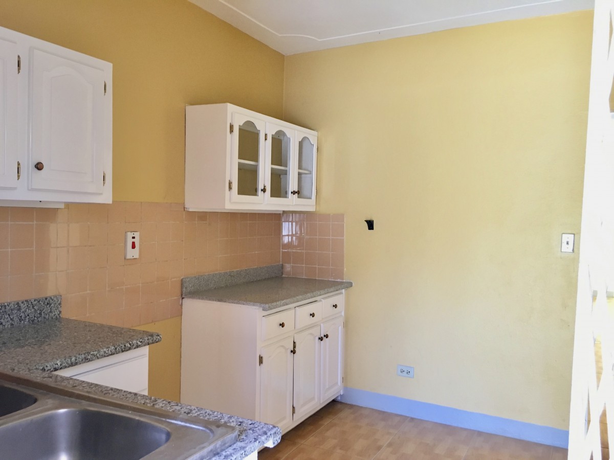 Townhouse For Rent in Hope Road Kingston 6, Kingston / St. Andrew Jamaica | PropertyAdsJa.com