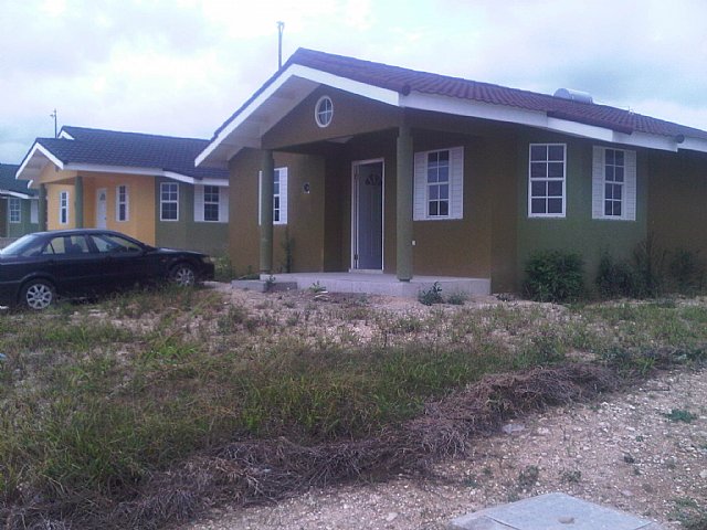 House For Sale in Stonebrook Vista, Trelawny Jamaica | PropertyAdsJa.com