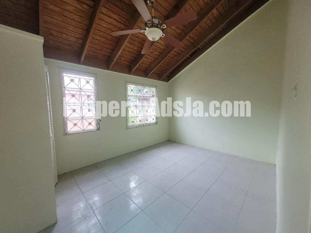 House For Rent in Magil Palms, St. Catherine Jamaica | PropertyAdsJa.com