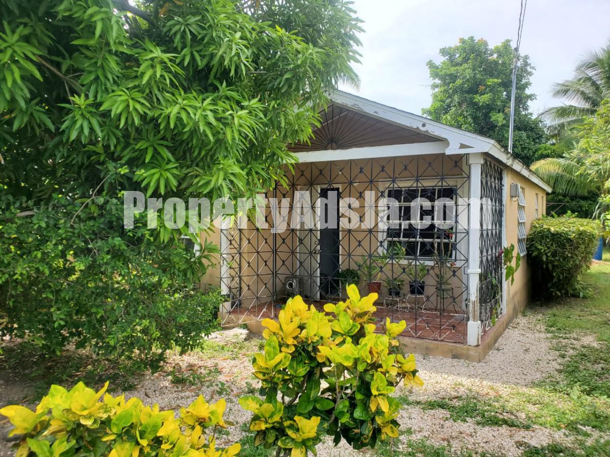House For Sale in Magil Palm, St. Catherine Jamaica | PropertyAdsJa.com