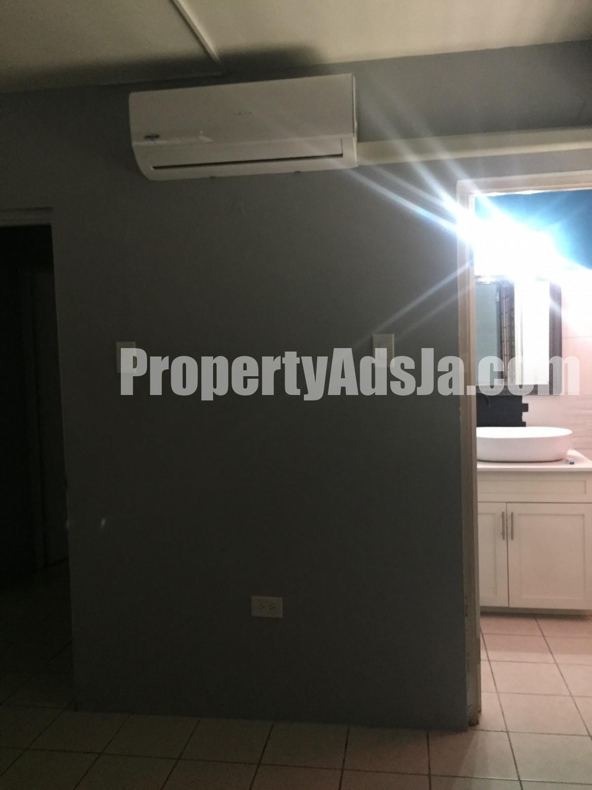 Apartment For Rent in Constant Spring road, Kingston / St. Andrew ...