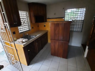 Townhouse For Rent in Bridgeview Portmore, St. Catherine Jamaica ...