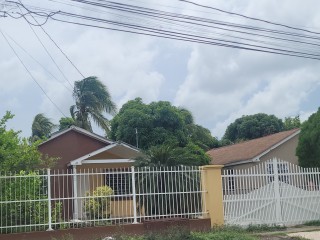 House For Rent in Magil Palms, St. Catherine Jamaica | PropertyAdsJa.com