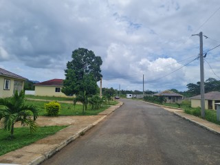 House For Rent in Ewarton, St. Catherine Jamaica | PropertyAdsJa.com